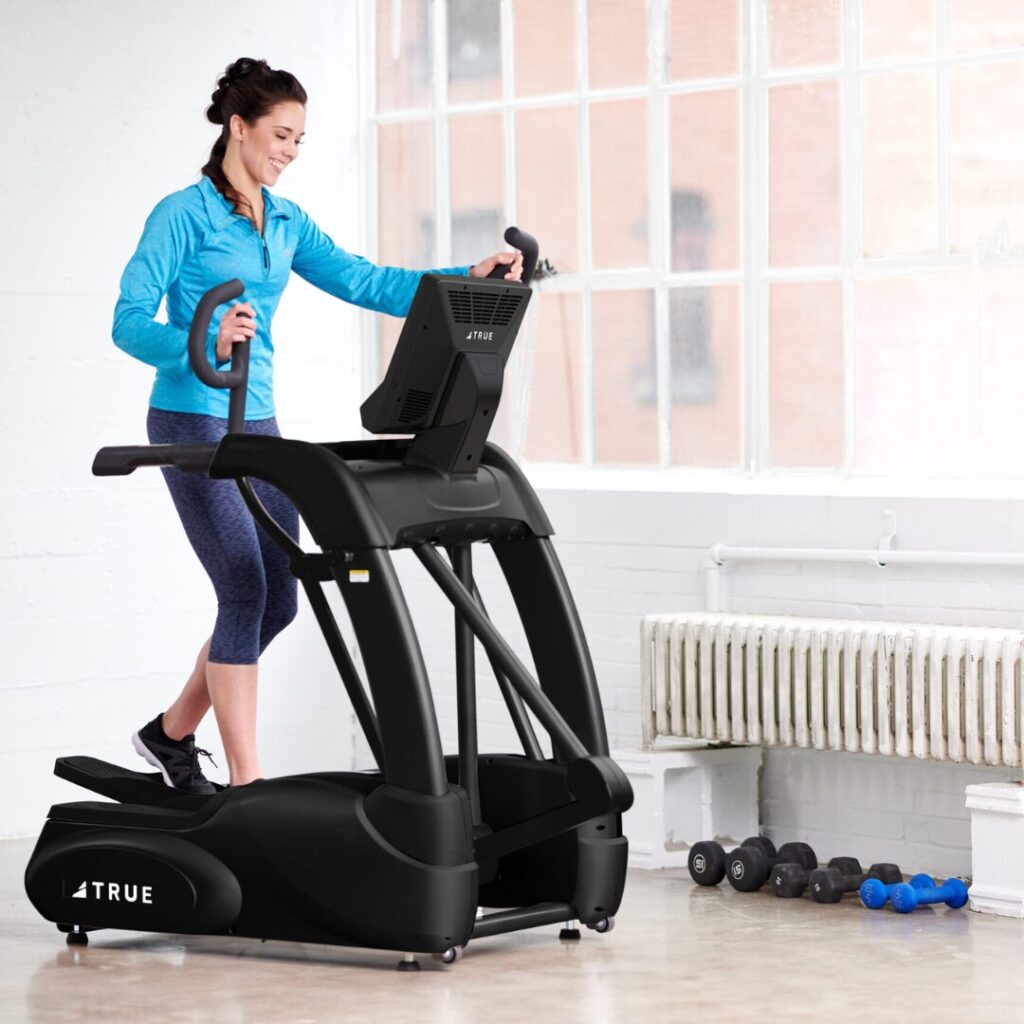 Performance Series Elliptical | TRUE Fitness